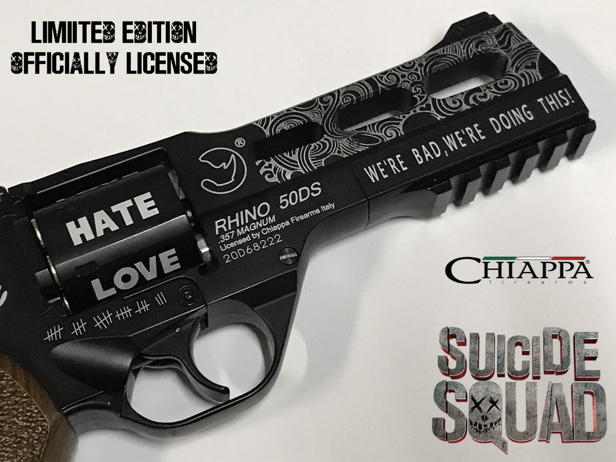 SUICIDE SQUAD - HARLEY QUINN REVOLVER OFFICIEL TOUT METAL LIMITED ...