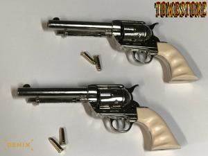 TOMBSTONE - LOT 2 REVOLVERS COLT 45 SAA PEACEMAKER TOUT METAL CHROMÉ ...