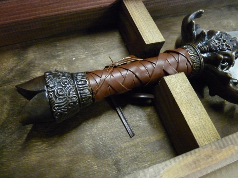 CONAN - EPEE DU PERE DE CONAN "FATHER SWORD" SPECIAL EDITION OFFICIELLE ...