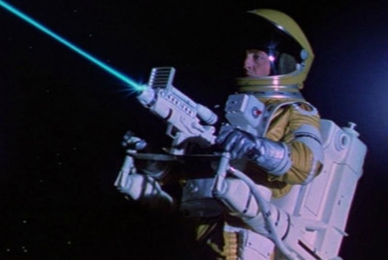 JAMES BOND : MOONRAKER - LASER RIFLE LIMITED EDITION PROP REPLICA ...