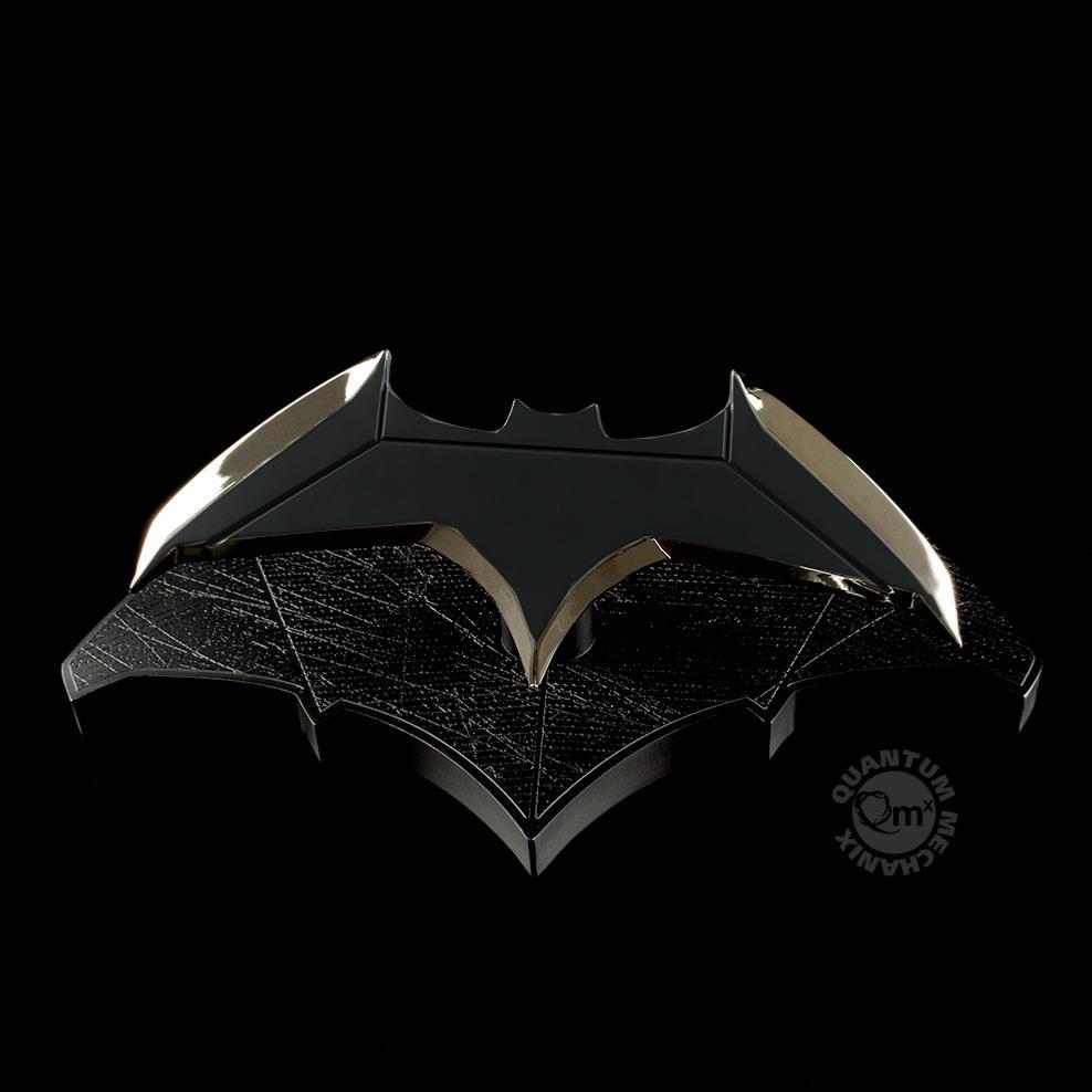 BATMAN VS SUPERMAN - BATMAN BATARANG OFFICIEL (DC COMICS - QUANTUM ...
