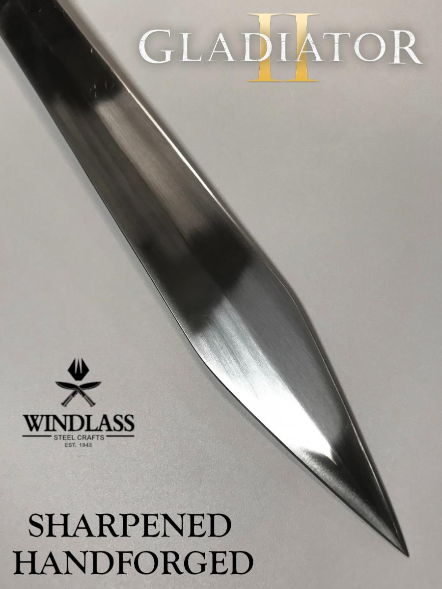 GLADIATOR 2 - REPLIQUE GLAIVE POMPEI DE COMBAT DANS LES ARENES FORGE ...